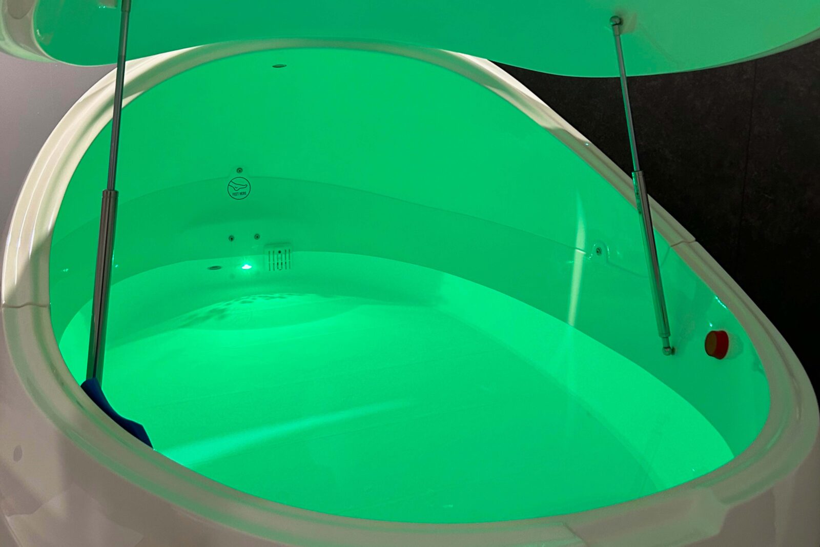 Holistic Self-Care Benefits of Flotation Therapy - fifty7kind.com